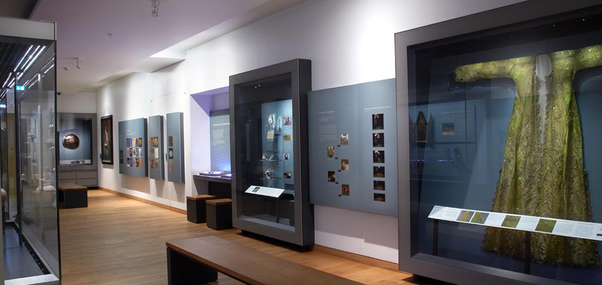 CONSERVATION GALLERIES | Ashmolean Museum