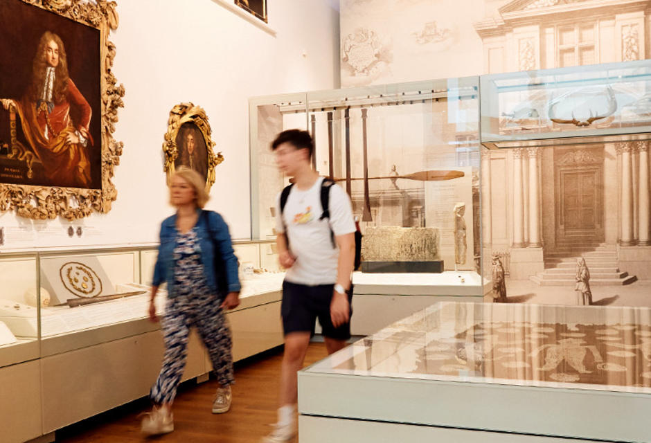 INTRODUCING THE COLLECTIONS | Ashmolean Museum